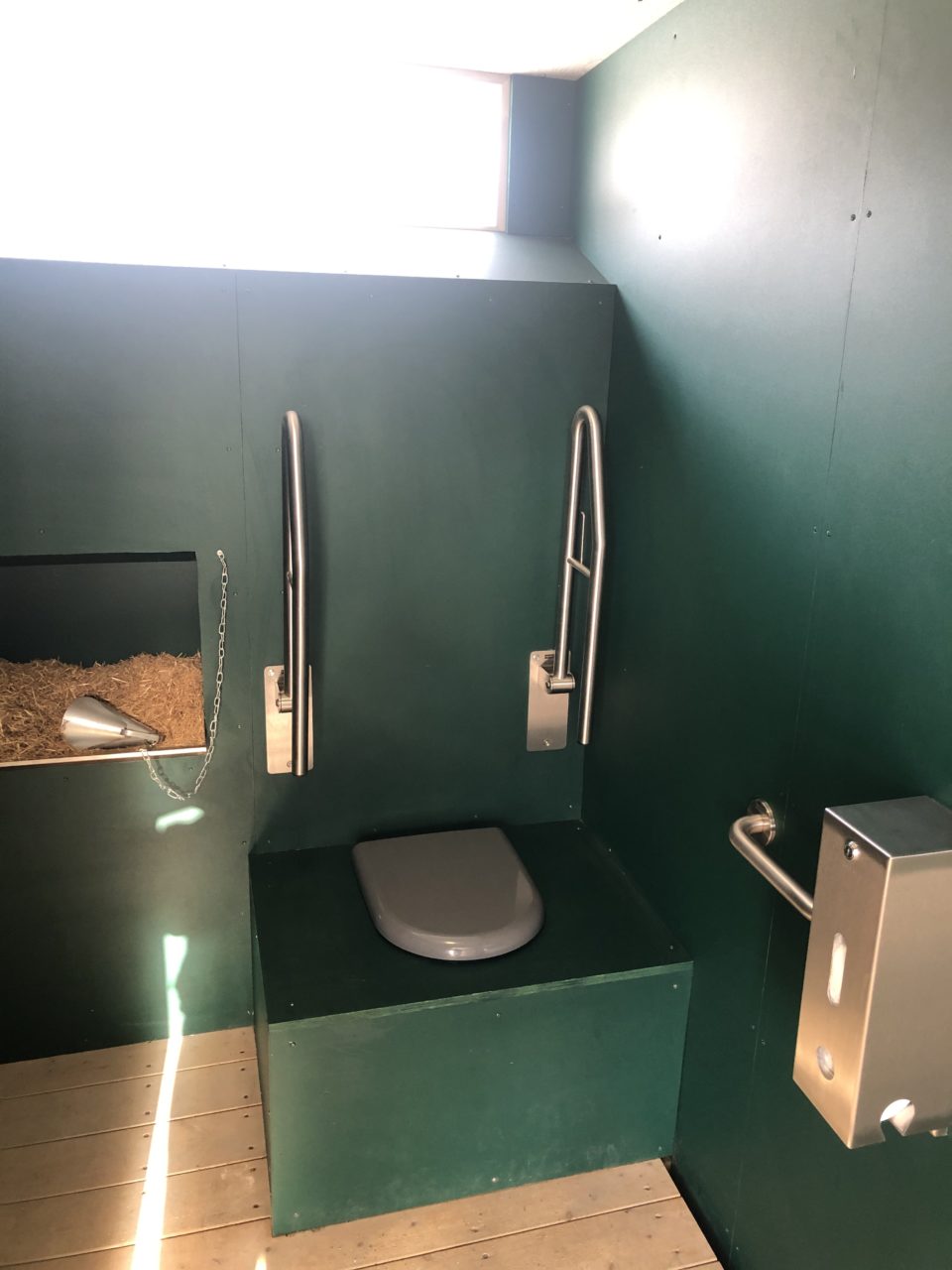 Green Toilet - Green Toilet